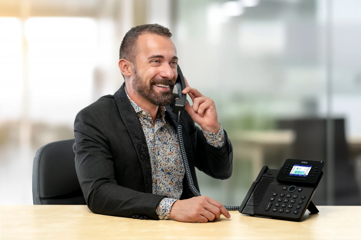 Téléphones et casques VoIP avec WiFi et Bluetooth | Wildix